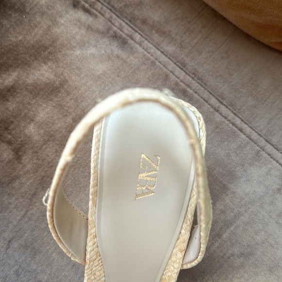 Zara | Shoes | Zara Raffia Sling Backs With Gold High Heels | Poshmark
